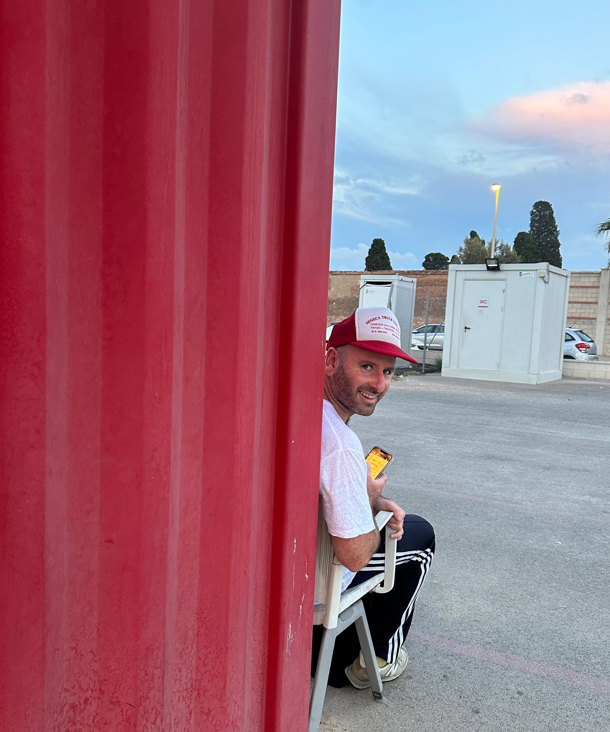 Behind the Lens: In Conversation with Tim Ashton – KIVARI International