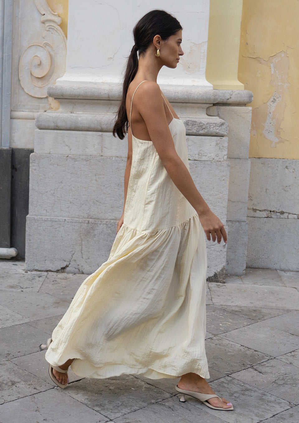 STYLE GUIDE: WHAT TO WEAR TO A WEDDING – KIVARI International