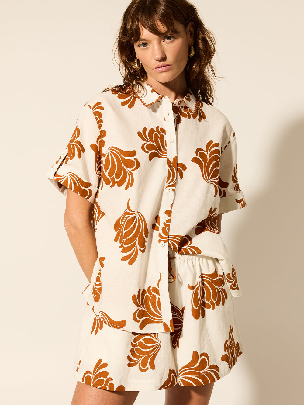 Women's Shorts: Denim, Linen & Knit | KIVARI International